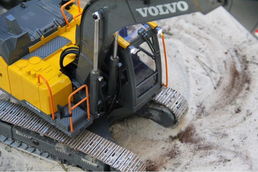 Double Eagle Volvo EC160E Metal 1/14 Scale Excavator - RTR [EE010-003 ...