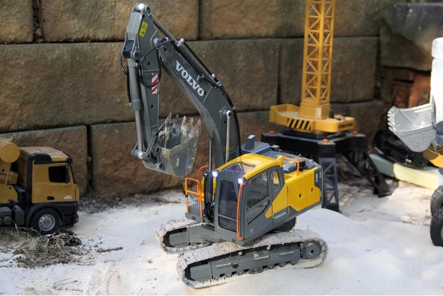 Double Eagle Volvo EC160E Metal 1/14 Scale Excavator - RTR [EE010-003 ...