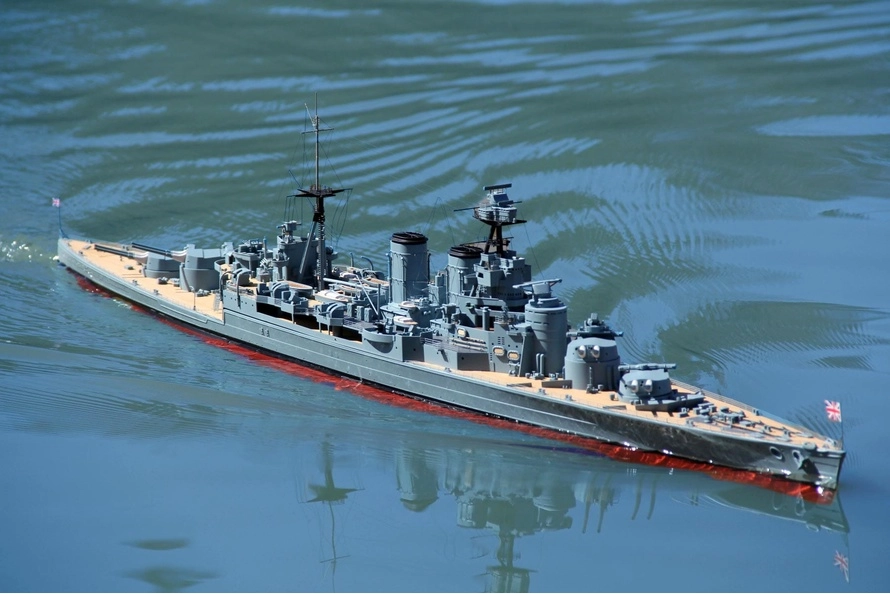 Bancroft HMS Hood 1/200 Scale 1300mm (50.7") British Battleship - RTR ...